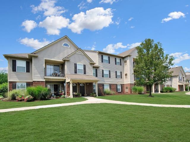 2 BR, 2 BA Apartment 21901 Stratford Place Blvd Unit 1 203, Trenton, MI 48183