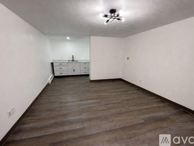 2 BR, 2 BA Apartment 2199 South Linn Avenue, Unit 2 Bedroom, New Hampton, IA 50659