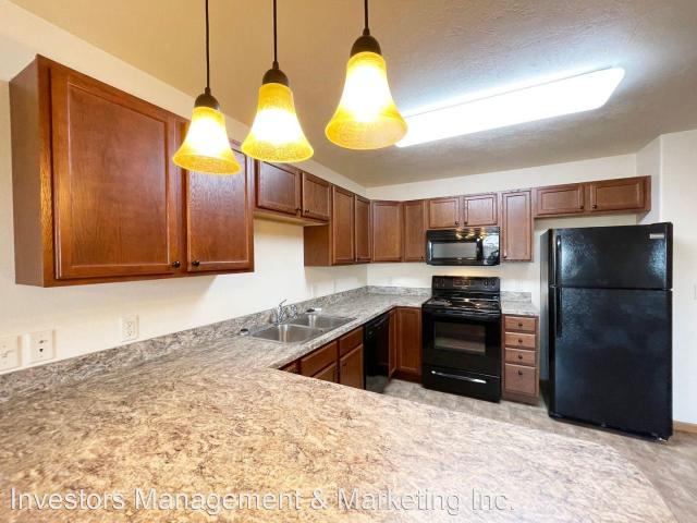 2 BR, 2 BA Apartment 2200 33rd Street NW Unit 307, Minot, ND 58703