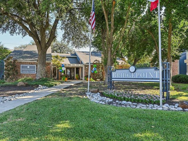 2 BR, 2 BA Apartment 2200 Brown Street Unit 502, Waxahachie, TX 75165