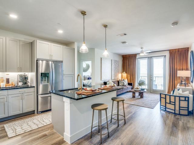 2 BR, 2 BA Apartment 2200 E. SH 121 Business Unit 3032, The Colony, TX 75056