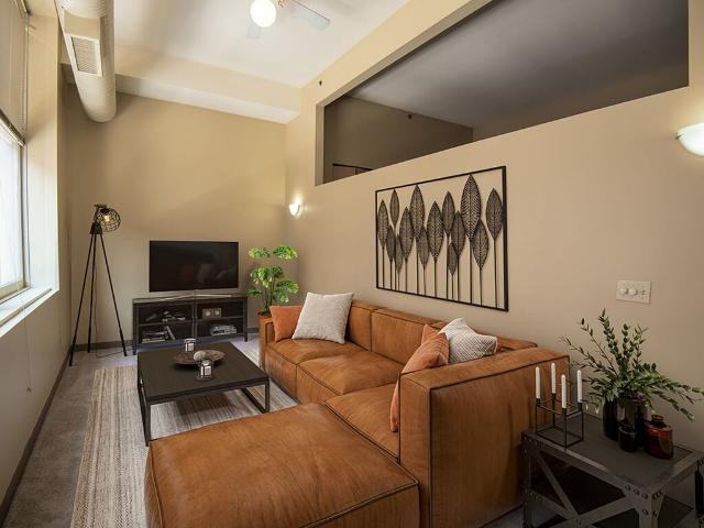 2 BR, 2 BA Apartment 2201 W 93rd St Unit 250, Cleveland, OH 44102