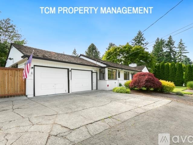 2 BR, 2 BA Apartment 2205 104th Ave SE, Bellevue, WA 98004