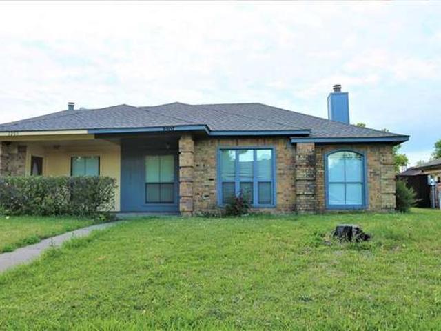 2 BR, 2 BA Apartment 2207 Ember Lee Dr, Garland, TX 75040