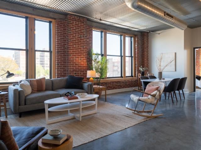 2 BR, 2 BA Apartment 2207 Washington Avenue Unit 1 402, Saint Louis, MO 63103