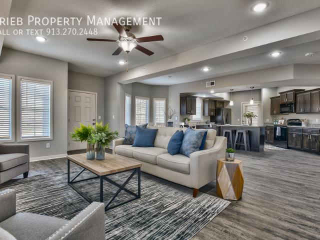 2 BR, 2 BA Apartment 22088 W 123rd Lane, Olathe, KS 66061