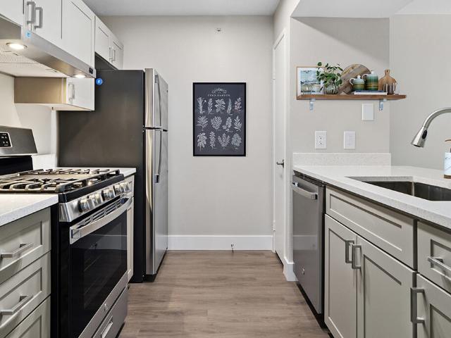 2 BR, 2 BA Apartment 2215 Lakeside Place Unit 19 104, Corona, CA 92879