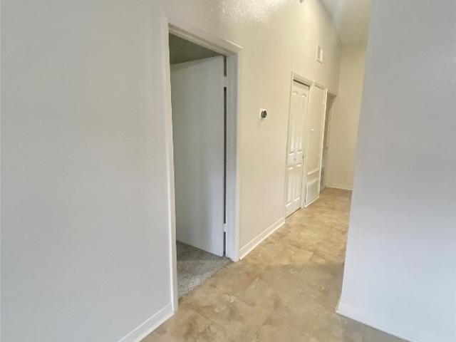2 BR, 2 BA Apartment 2216 San Gabriel Street, Austin, TX 78705