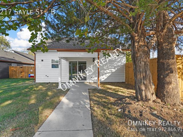 2 BR, 2 BA Apartment 2217 Sayle St, Greenville, TX 75401