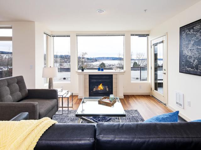 2 BR, 2 BA Apartment 221 1st St Unit 312, Kirkland, WA 98033