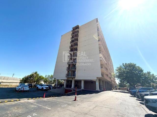 2 BR, 2 BA Apartment 2225 Buchtel Blvd, Denver, CO 80210