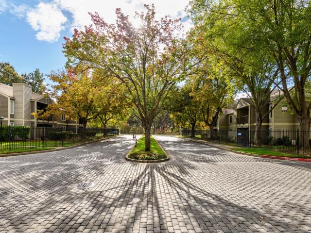 2 BR, 2 BA Apartment 2227 River Plaza Drive Unit 09 330, Sacramento, CA 95833