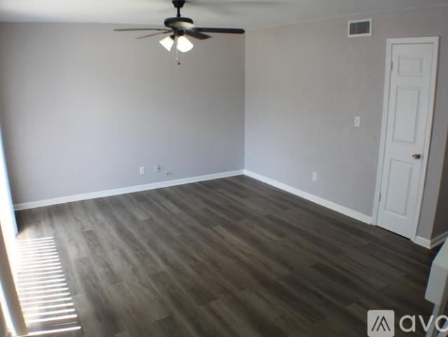 2 BR, 2 BA Apartment 2228 Richter St, Unit A, Dunedin, FL 34698