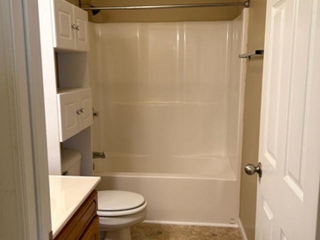 2 BR, 2 BA Apartment 2230 Old Newport Hwy, Unit 3, Sevierville, TN 37876