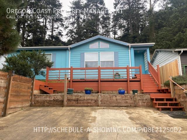 2 BR, 2 BA Apartment 227 NW 55th St, Newport, OR 97365