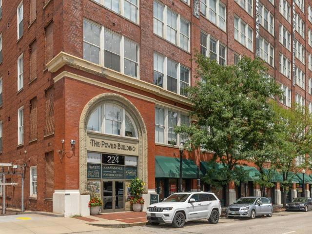 2 BR, 2 BA Apartment 224 East 8th Street Unit 503, Cincinnati, OH 45202