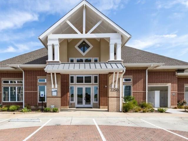 2 BR, 2 BA Apartment 2250 Sara Jane Parkway Unit 13206, Grand Prairie, TX 75052