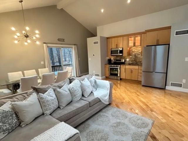 2 BR, 2 BA Apartment 225 Snow Shoe Lane, Blakeslee, PA 18610