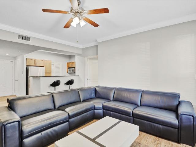 2 BR, 2 BA Apartment 2299 Lone Star Drive, Sugar Land, TX 77479