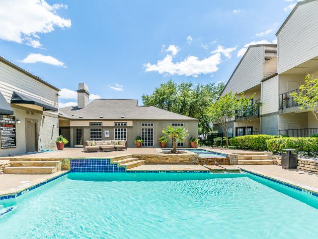 2 BR, 2 BA Apartment 2301 L Don Dodson Drive Unit 273, Bedford, TX 76021