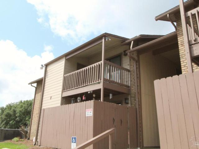 2 BR, 2 BA Apartment 2303 West Michigan Ave, Pensacola, FL 32526