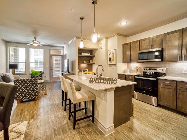 2 BR, 2 BA Apartment 2308 Bingle Road Unit 1501, Houston, TX 77055