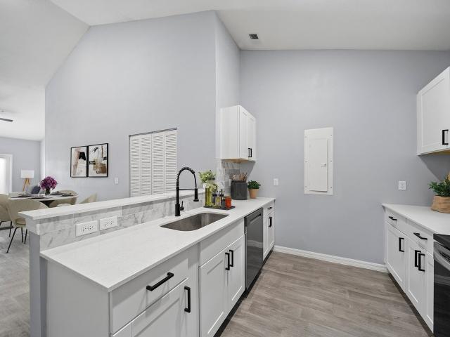 2 BR, 2 BA Apartment 2309 Old Bainbridge Rd Unit 1512, Tallahassee, FL 32303