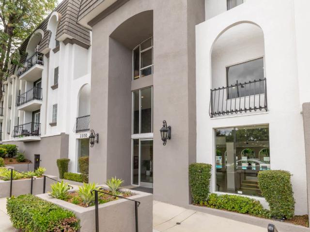 2 BR, 2 BA Apartment 23100 Avenue San Luis Unit 278, Woodland Hills, CA 91364