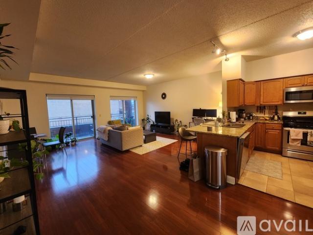 2 BR, 2 BA Apartment 2318 N Milwaukee Ave, Unit 201, Chicago, IL 60647