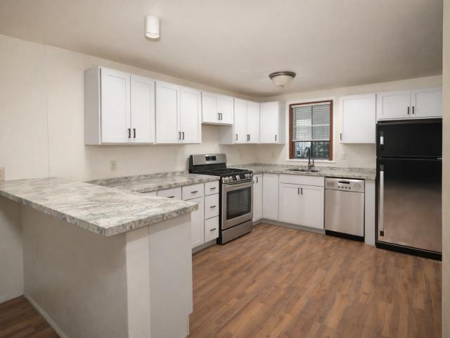 2 BR, 2 BA Apartment 231 241 Burritt Avenue, Lake Delton, WI 53965