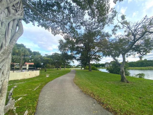 2 BR, 2 BA Apartment 2322 South Cypress Bend Drive, Pompano Beach, FL 33069