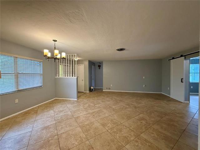 2 BR, 2 BA Apartment 2328 Cass Street, Sarasota, FL 34231
