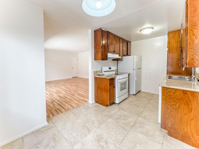 2 BR, 2 BA Apartment 2331 20th St, Santa Monica, CA 90405