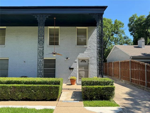2 BR, 2 BA Apartment 2336 Edwin Street, Fort Worth, TX 76110