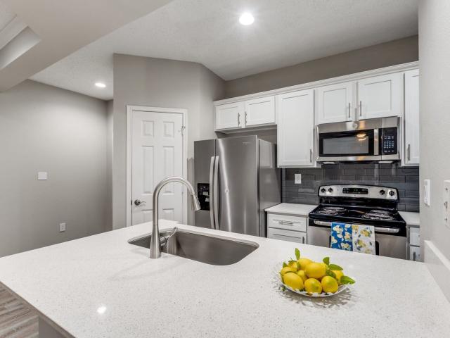 2 BR, 2 BA Apartment 2345 Bering Drive Unit 220, Houston, TX 77057