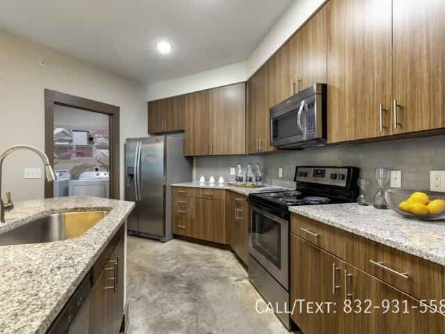 2 BR, 2 BA Apartment 236 Westlake Park Blvd, Houston, TX 77079