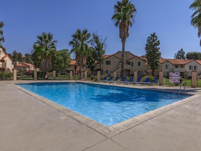 2 BR, 2 BA Apartment 23700 Valle Del Oro Unit 31 201, Newhall, CA 91321