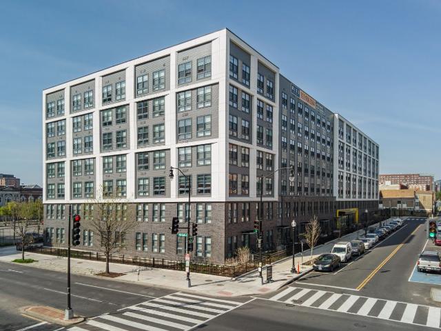 2 BR, 2 BA Apartment 2 L Street Northwest Unit 520, Washington, DC 20001