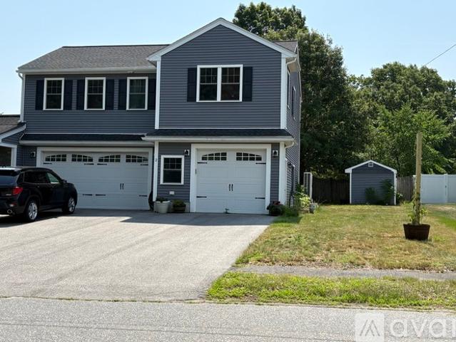 2 BR, 2 BA Apartment 2 Lee Circle, Unit Apartment, Hudson, MA 01749