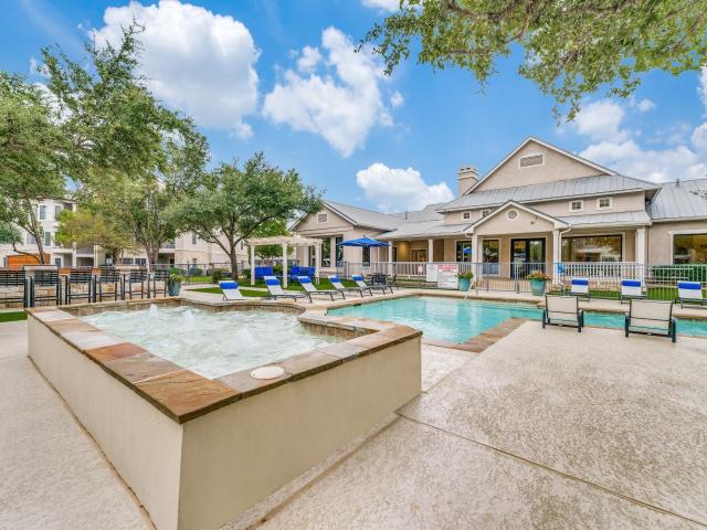 2 BR, 2 BA Apartment 3400 Shoreline Drive Unit 113, Austin, TX 78728