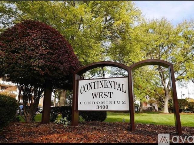 2 BR, 2 BA Apartment 3400 Wooster Road, Unit 401, Rocky River, OH 44116
