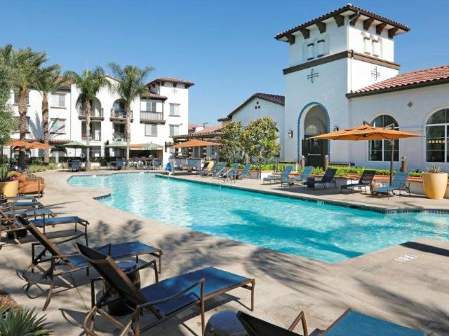 2 BR, 2 BA Apartment 3410 E 4th St Unit 2037, Ontario, CA 91764