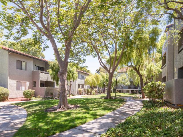 2 BR, 2 BA Apartment 34655 Skylark Drive Unit 821, Union City, CA 94587