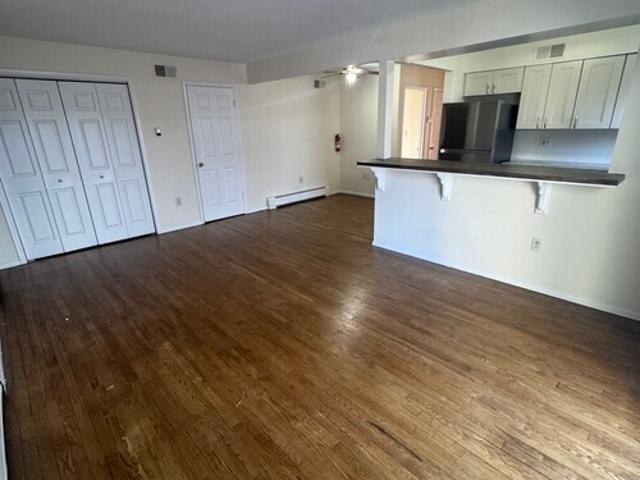 2 BR, 2 BA Apartment 349 Gorge Rd, Unit 2, Cliffside Park, NJ 07010