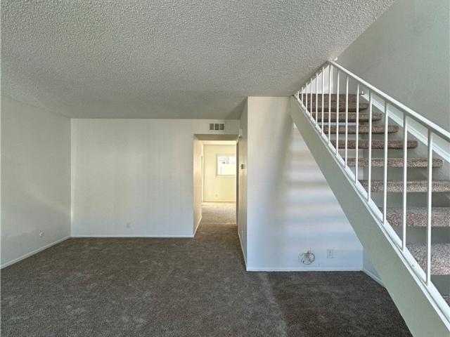 2 BR, 2 BA Apartment 34 Elksford Avenue, Irvine, CA 92604