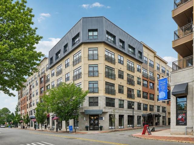 2 BR, 2 BA Apartment 34 Valley Rd Unit 34 325, Montclair, NJ 07042