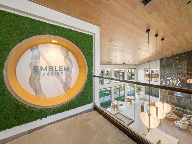 2 BR, 2 BA Apartment 3500 West Colorado Boulevard Unit 8304, Dallas, TX 75211