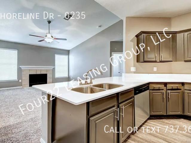 2 BR, 2 BA Apartment 3501 Shoreline Dr, Austin, TX 78728