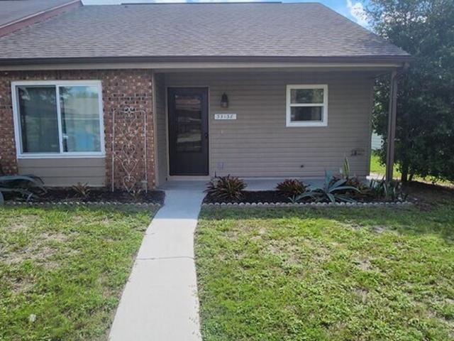 2 BR, 2 BA Apartment 35138 Whispering Oaks Blvd, Dade City, FL 33523