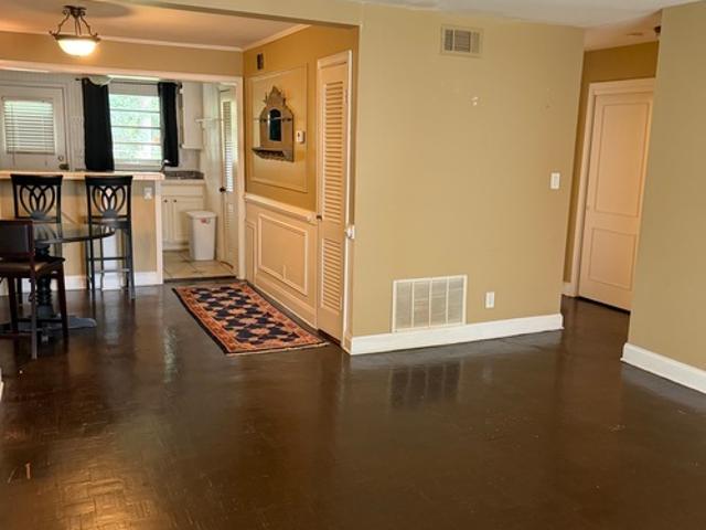 2 BR, 2 BA Apartment 3535 Roswell Road Northeast, Unit F4, Atlanta, GA 30305
